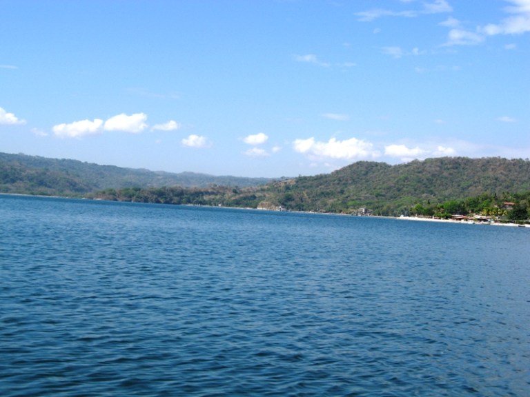 Photography Tour of Ilopango Lake in El Salvador | Traveller Soul